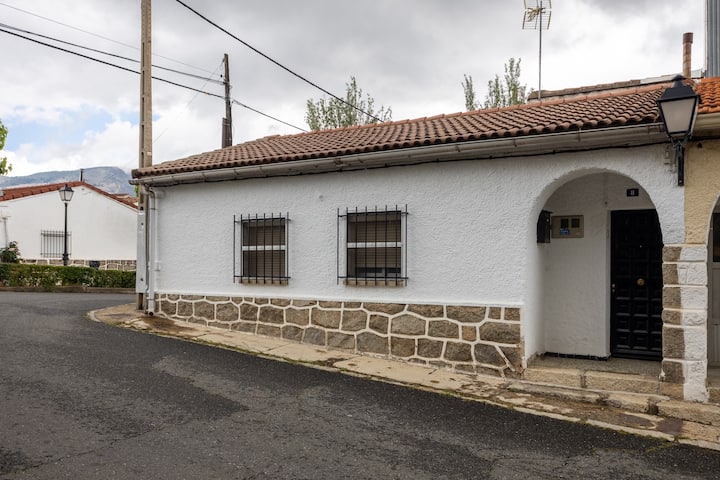 La Casita De Shyro Y Gege - Cebreros