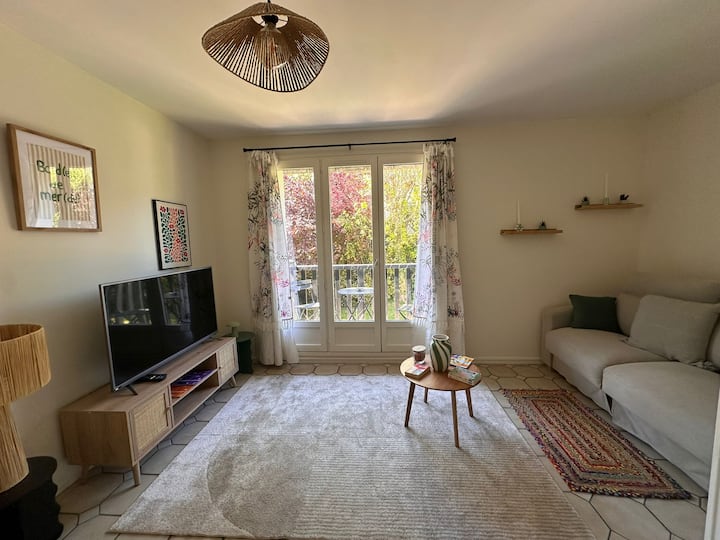 Charmant Appartement Avec Tennis Et Piscine - Villerville
