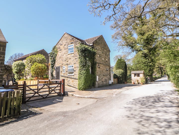 Pine Cottage - Hope Valley
