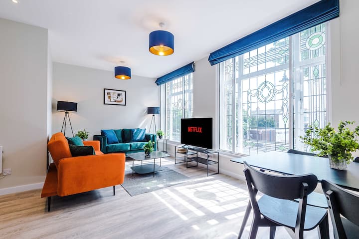 Elysee Suites Southport - Spacious 2 Bed Apartment - Southport