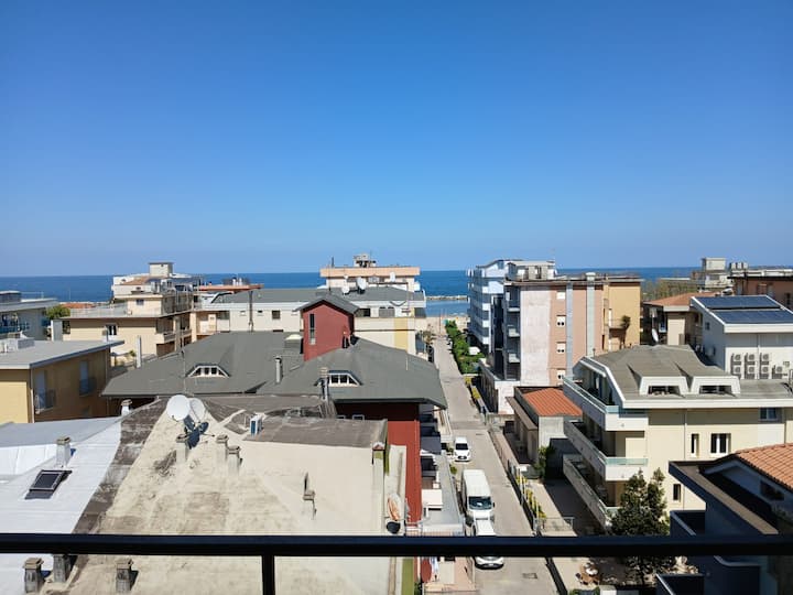 Rg002 - Bellaria, Comfortable Sea View Apartment - Bellaria-Igea Marina