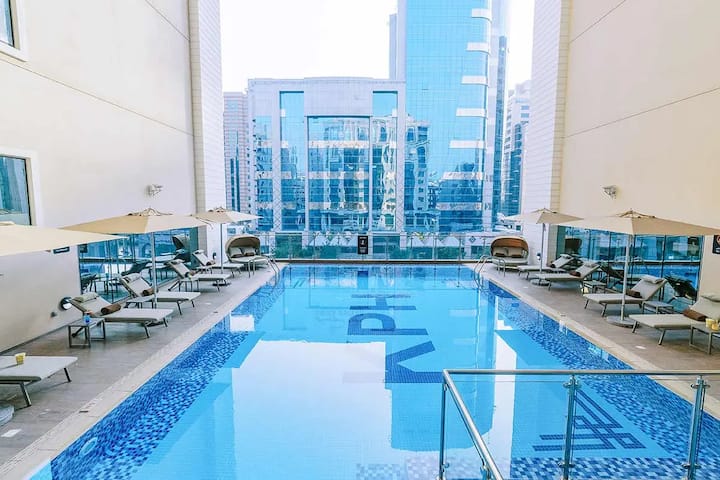 2 Bright 1br Suites W/ Kitchenette | Rooftop Pool - Dubai