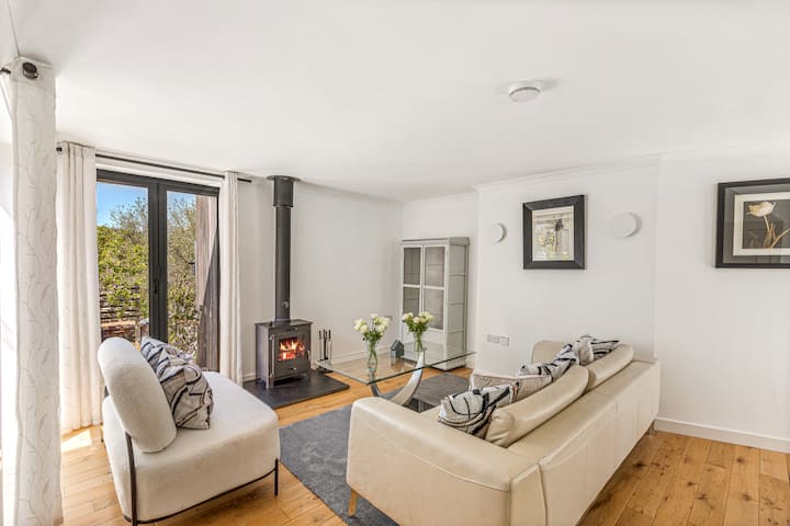 Pear Tree Cottage - Pet Friendly - Henley-on-Thames