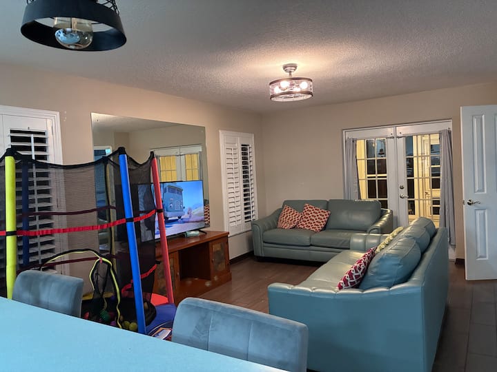 Small Beautiful Home On The Heart Of Eustis Fl - Mount Dora, FL