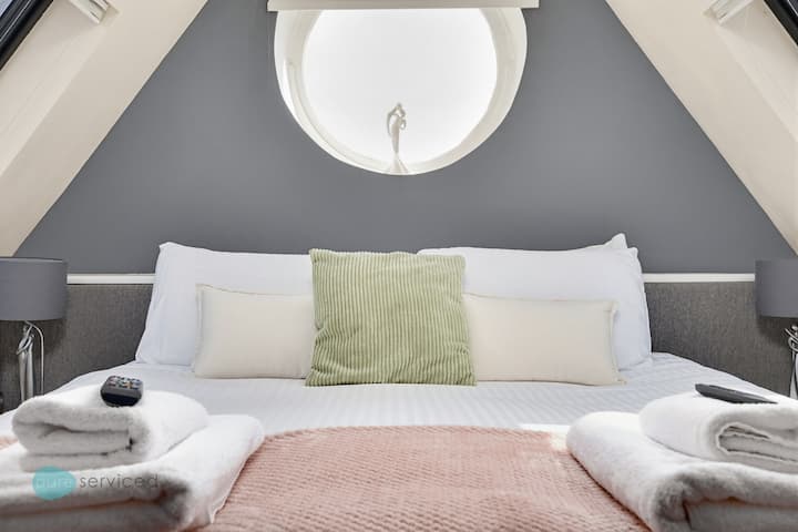 3 Bed - Sutton House Apartments By Smart Welcomes - Plymouth