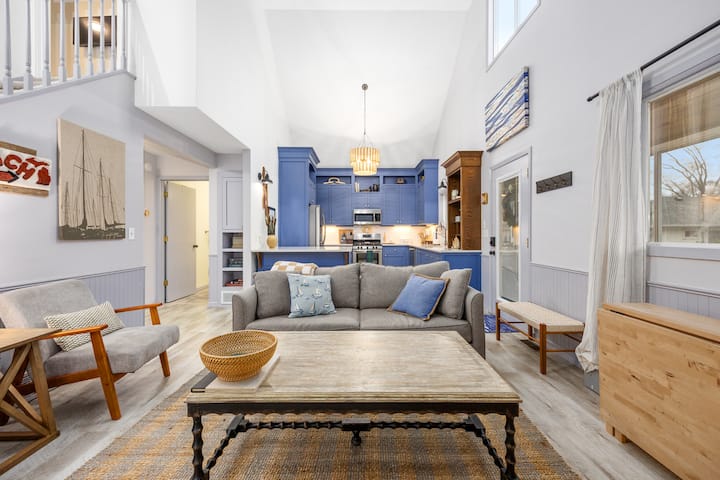 Stylish Home With Private Beach - Grand Haven, MI