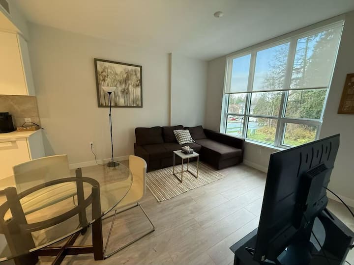 Luxury 1br Suite | Ubc | Prime Location & Comfort - Richmond, Canadá