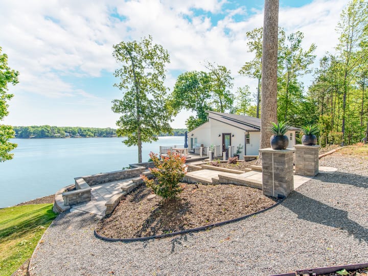 New Lake Wylie Retreat | Dock+ Private Beach | 2br - Lake Wylie, SC