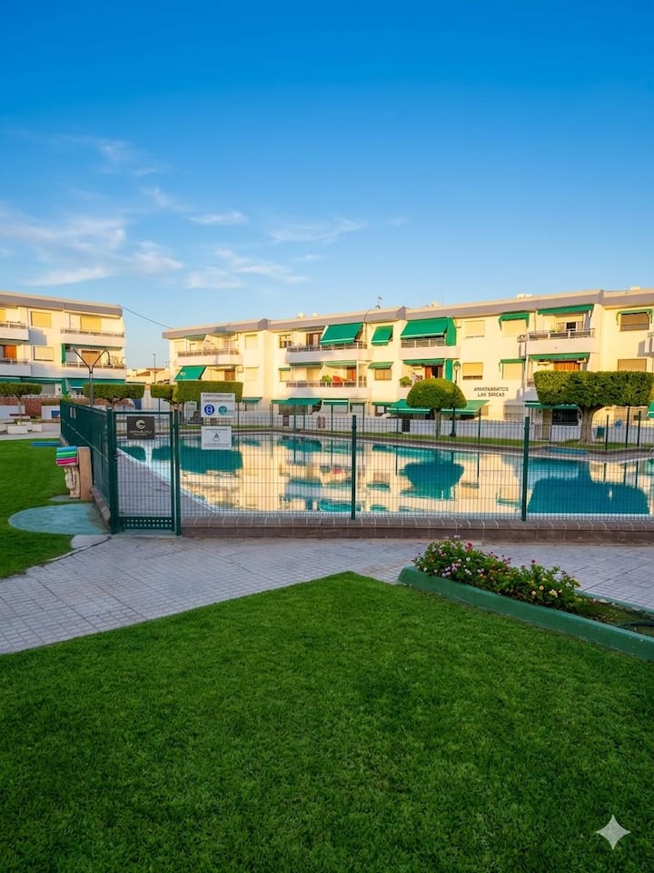 Apto Con Terraza, Piscina Y Pista Deportiva - Cabo de Gata