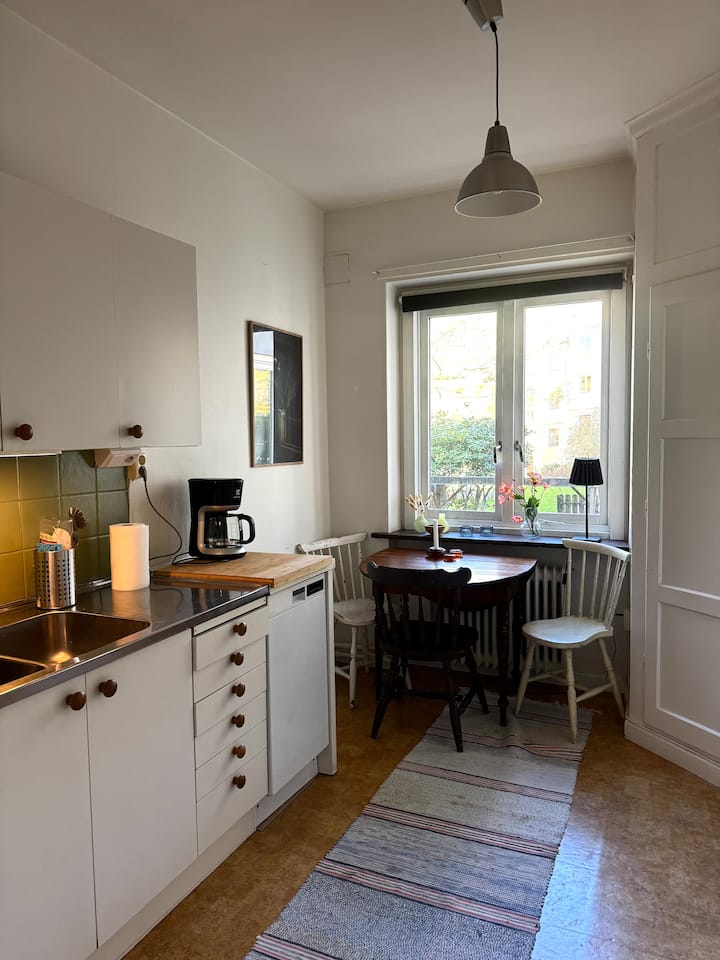 Mysig Enrummare I Hjärtat Av Majorna! - Gothenburg