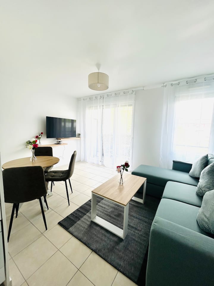 Cosy Flat 6min Du Métro &Parking Intérieur Gratuit - Vincennes
