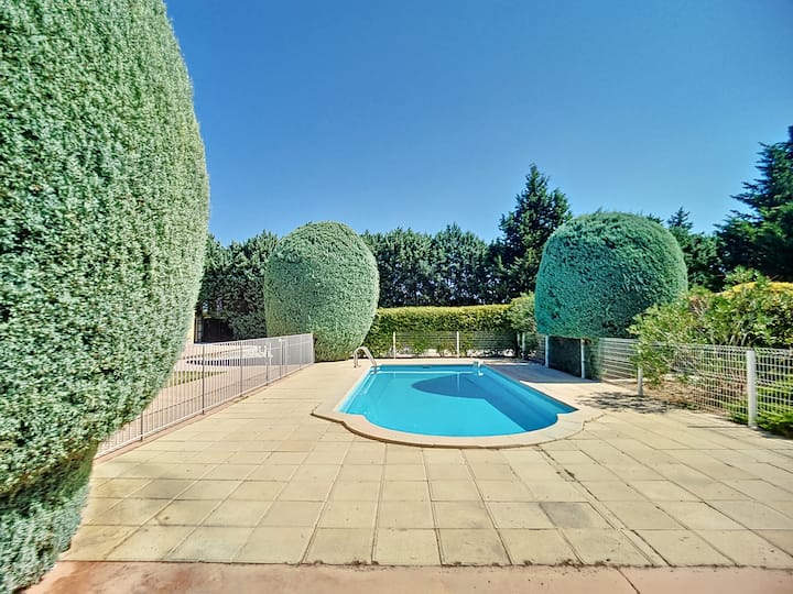 Villa Mickaël-archange •Piscine •Wifi •Calme - Cavaillon
