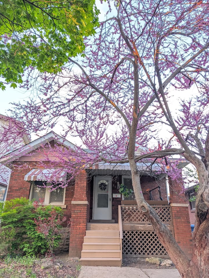 Charming Home · Steps From Casino & Detroit Border - Windsor, ON, Canada