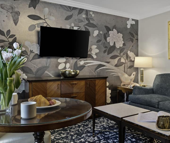 Inn At The Opera | Suite - San Francisco, CA