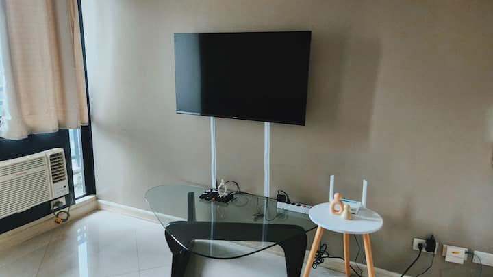 1br Corner Suite • 2 Balconies • Pool • Mall - Manila