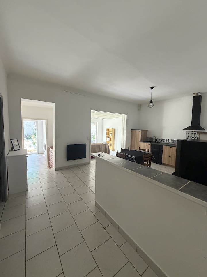Charme & Confort En Centre-ville - Jardin Privatif - Apt