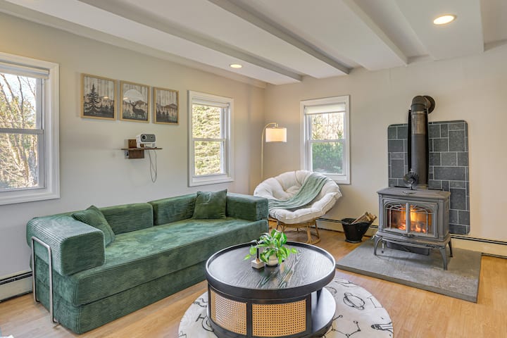 Fish The Beaverkill River! Home W/ Backyard Haven - Livingston Manor, NY