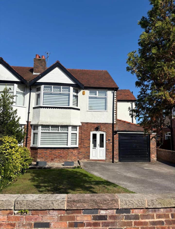 Hillside Getaway 0.7 Miles To Royal Birkdale. - Southport