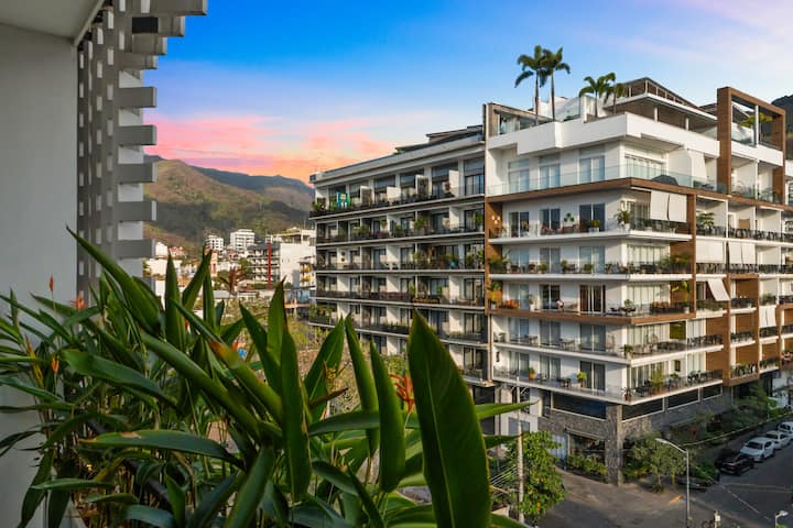 Stylish Condo Close To Beach Restaurants And Clubs - Mexico