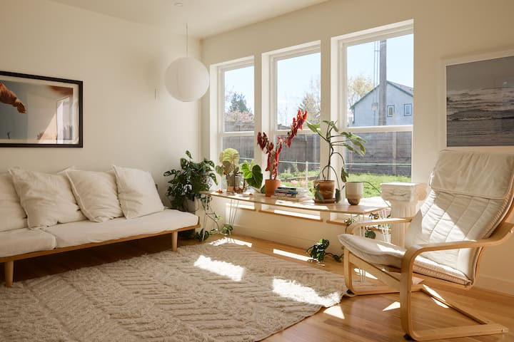 Brand New Light Filled House - Tacoma, WA