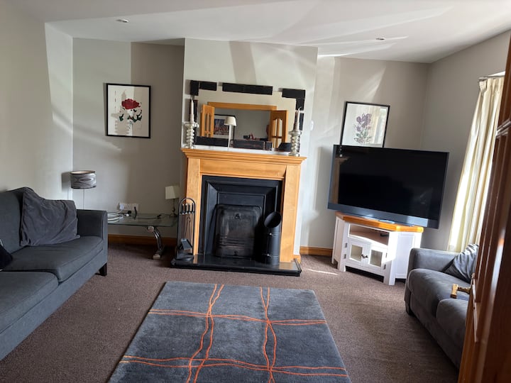 Douglas 3 Bed House In Park Setting. - Cork