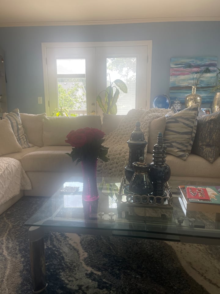 Bright And Sunny House - Duluth, GA