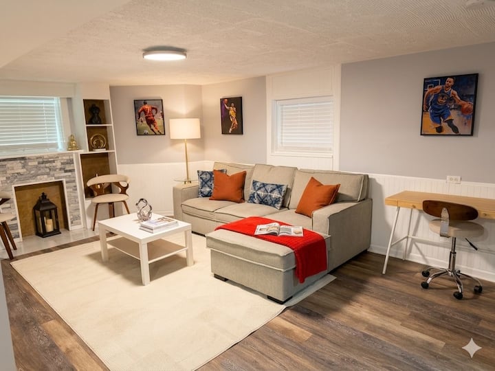 Luxury Garden Unit In North Park. - Skokie, IL