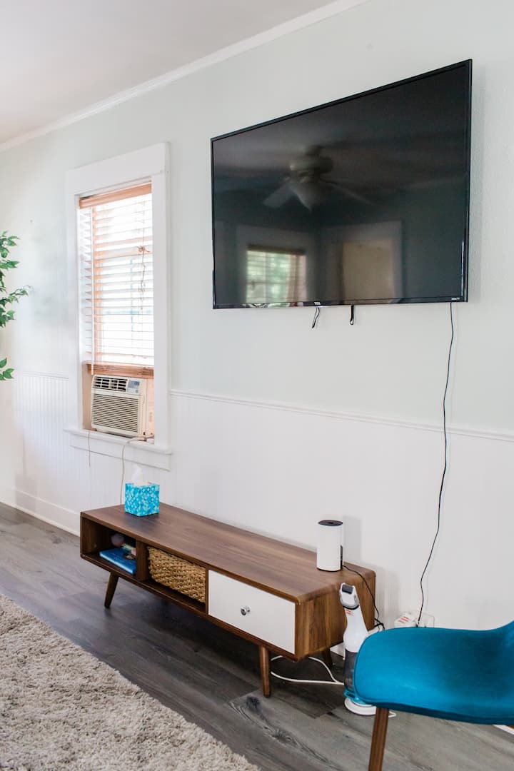 Combined Madison Front + Studio Apartment - Torrance, CA