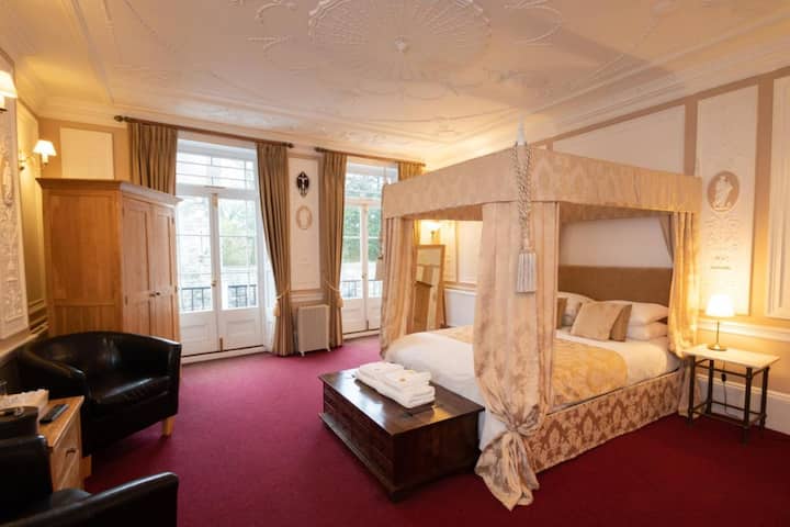 Classic Double En-suite - Arundel