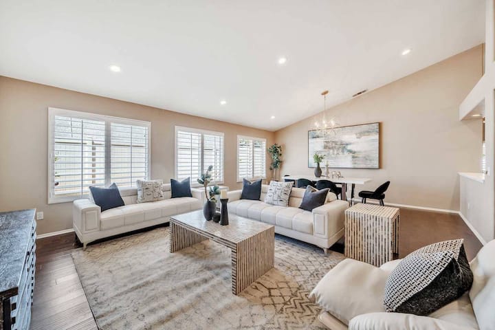 Golden Sun Hideaway On Minaret St S#42585 - Corona, CA