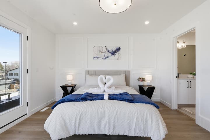 Luxury Entire Townhome With A/c 5 Mins To Dt - Calgary
