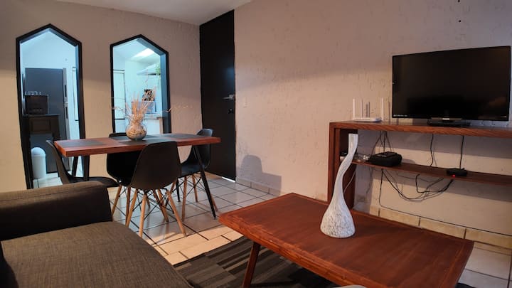 Ground-floor Apartment Near Expo Gdl Central - Mexico