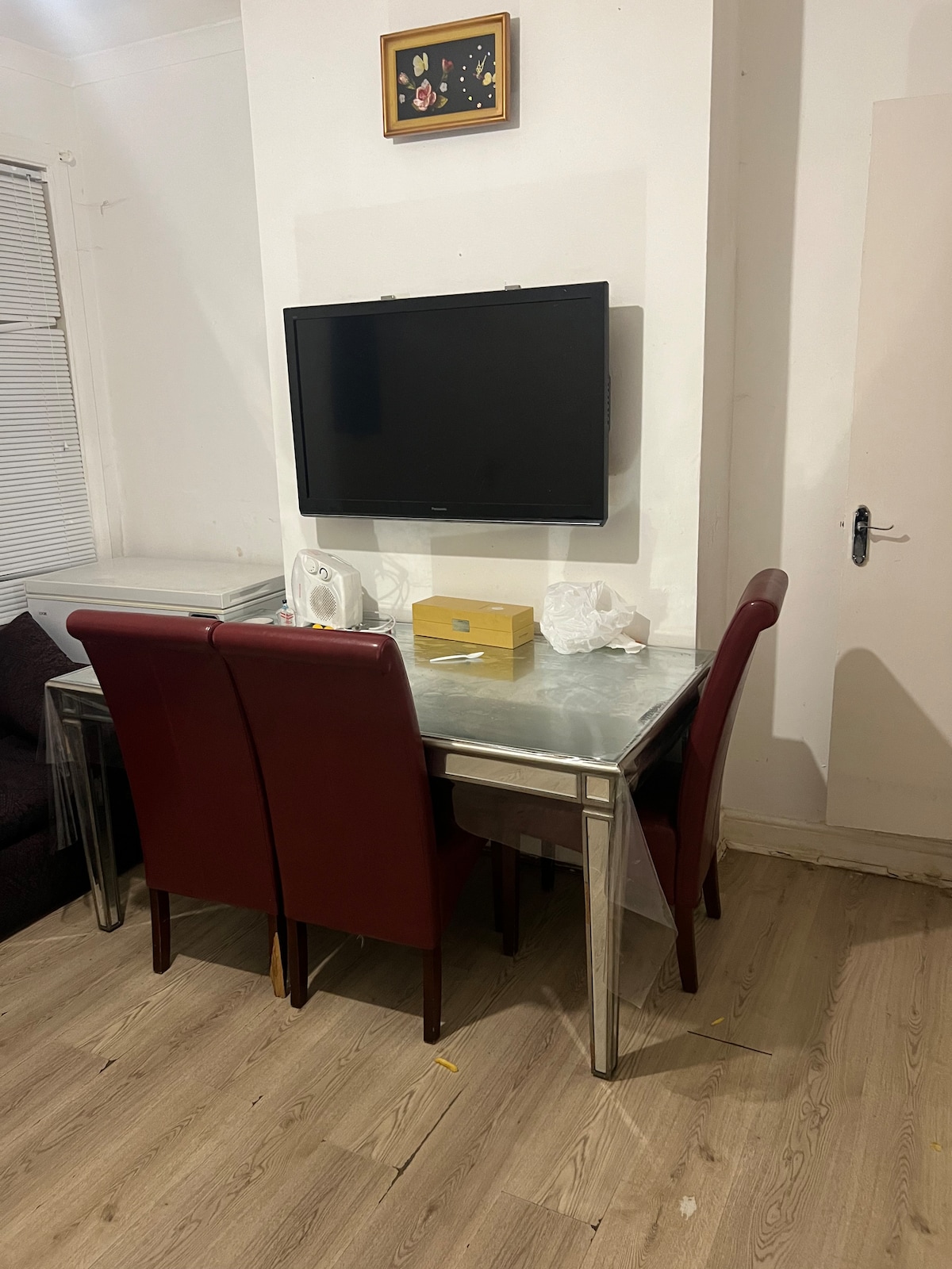 2 Schlafzimmer verfügbar, 1 Kingsize-Bett, 1 Doppelbett, separat zu ...