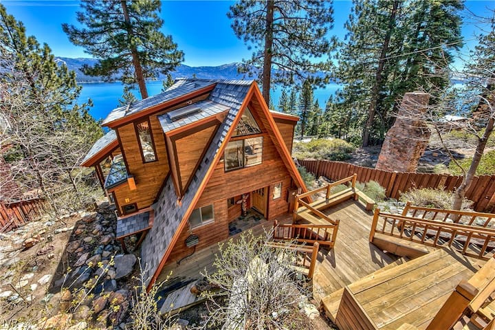 Lake Tahoe A-frame W/ Amazing Views & Movie Screen - Carson City, NV