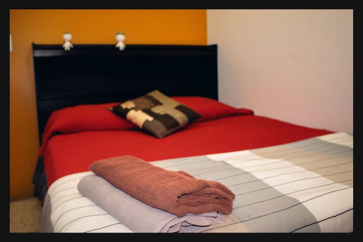 C*rom With Queen Bed A/c Close To Fundidora Park - Mexico