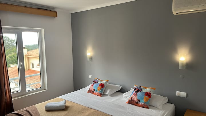 Juiceven Studios #306 Low Cost - Estoril