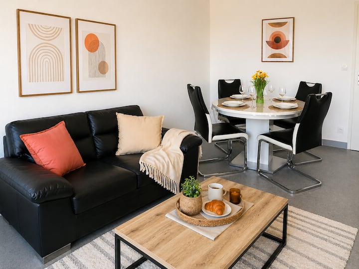 Appartement Lumineux Avec Balcon & Espace Bureau - Lille