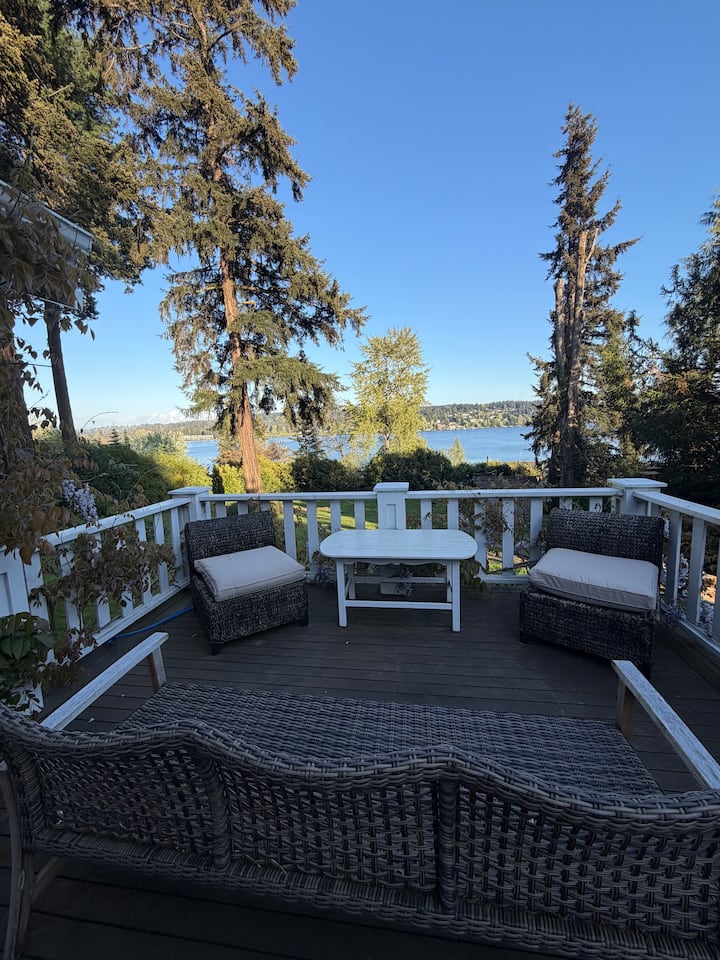 Lake Washington Views - Great For World Cup Stay - Edmonds, WA