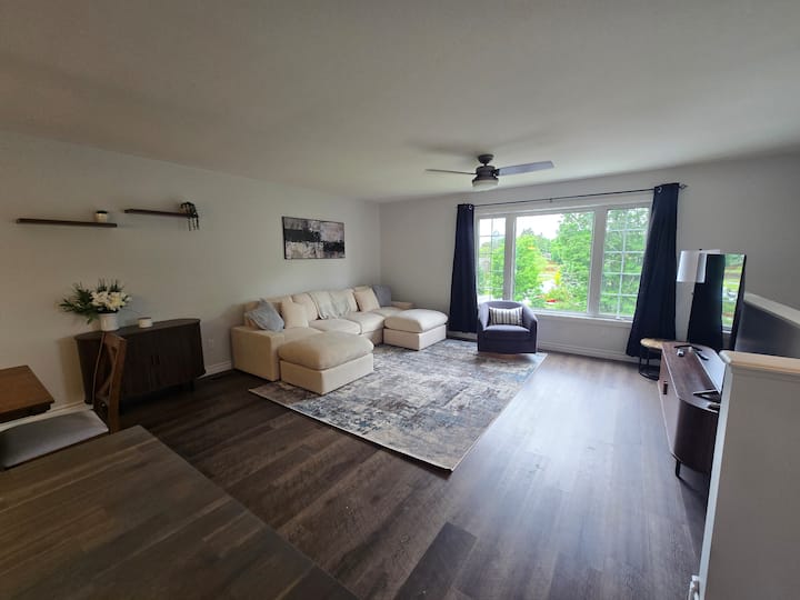 West End Zen Den - Ontario 60