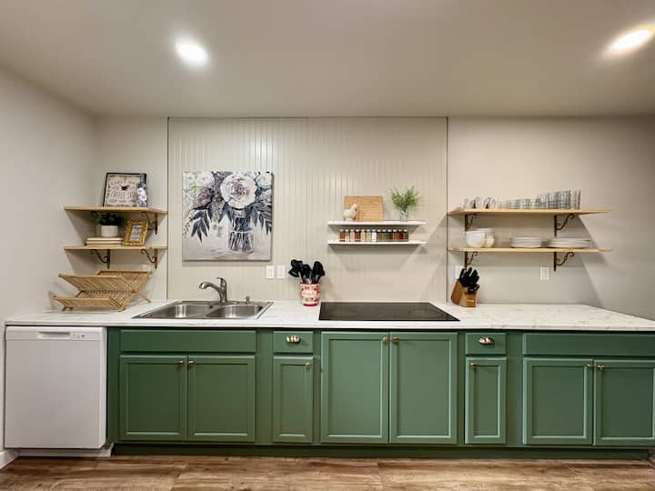 Garden Suite-private Entry+laundry | 30+day Stays - Greeley, CO