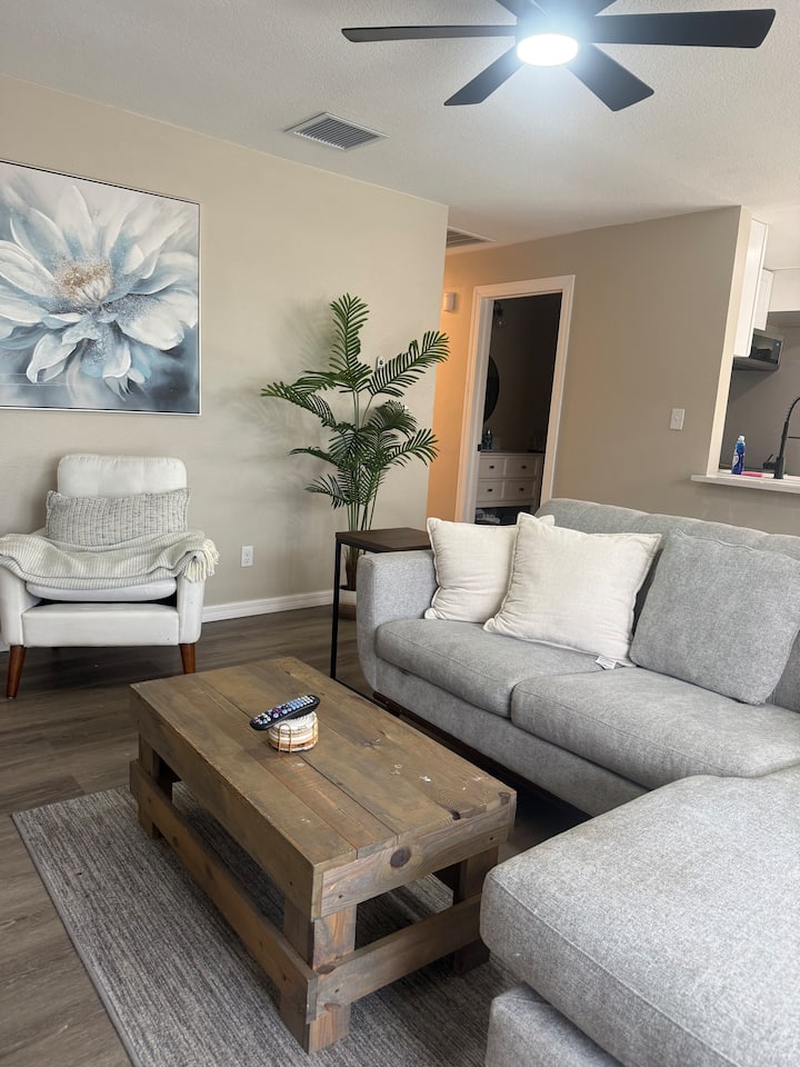 Pierfront Oasis By The Bay - Safety Harbor, FL