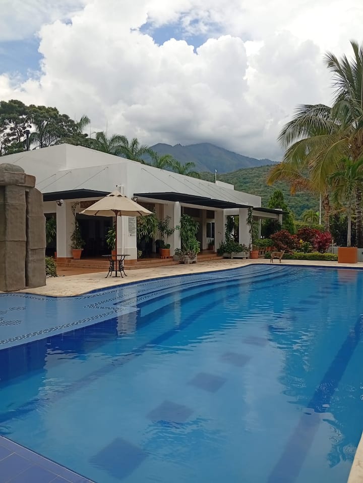 Finca San Jerónimo La Mediterranea - San Jerónimo