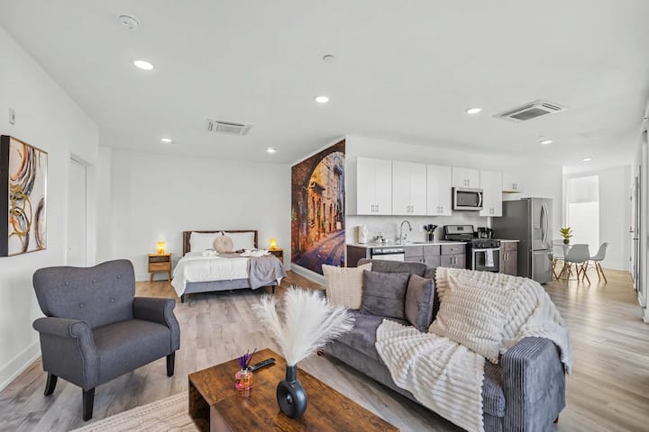 Stylish Studio Sleeps 2 Near Reading Terminal Pa - Philadelphia, PA