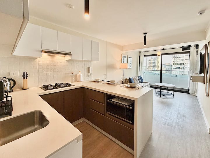 Luxury 1 Br C. Financiero | 300 Mb | Escritorio - Peru