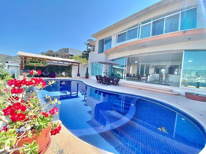 Casa En Joyas De Brisamar Con Vista Espectacular - Acapulco