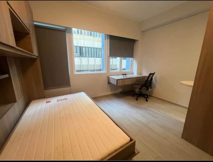 Studio In Sheungwan Available From 1506 1509 Only - Hongkong