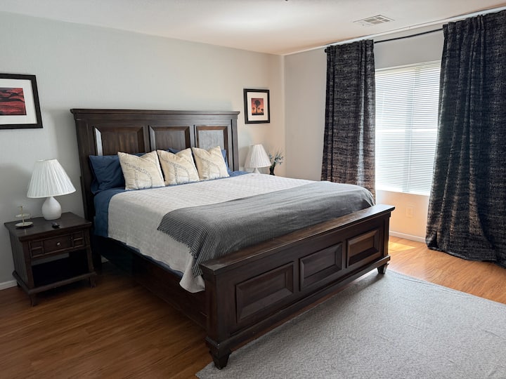 Luxury 4br Home Family Retreat Near Summerlin - Spring Mountain Ranch State Park, Blue Diamond