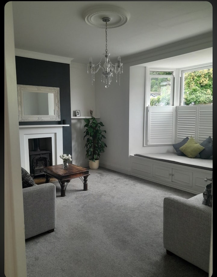 Fantastic Two Bed House, 5 Mins From Centre! - Jersey