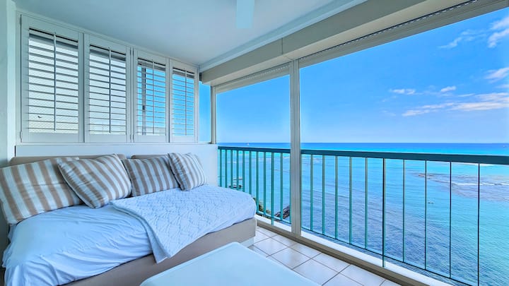 Oceanside Gold Coast | 2br/2ba | Directly On Beach - Honolulu, HI