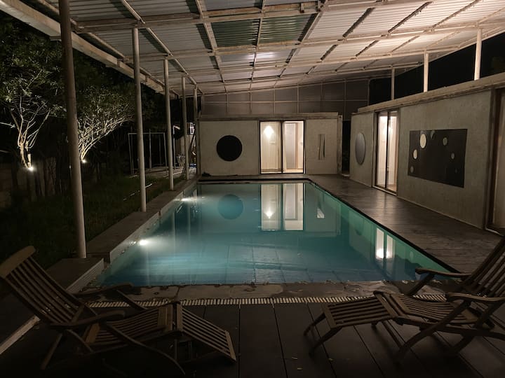 1775 - Poolbox - Gandhinagar